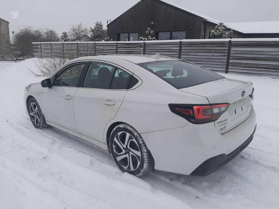 White Subaru Legacy 2020 in Kaunas, with an engine capacity of 2.50 L and mileage of 150 thousand km for 14700 €, photo 11 on AUTOMOTO.COM.LV