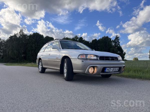 Белый Субару Легаси 1999 в Салдус, объемом двигателя 2.50 л и пробегом 107 тыс. км за 2750 €, фото 1 на AUTOMOTO.COM.LV