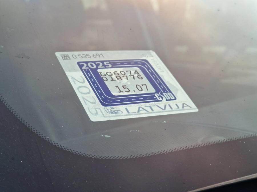 White Subaru Legacy 2010 in Riga, with an engine capacity of 2.00 L and mileage of 272 thousand km for 3500 €, photo 16 on AUTOMOTO.COM.LV