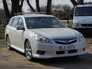 White Subaru Legacy 2010 in Riga, with an engine capacity of 2.00 L and mileage of 272 thousand km for 3500 €, photo 25 on AUTOMOTO.COM.LV