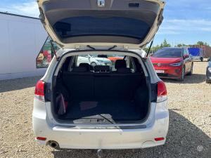 White Subaru Legacy 2011 in Siauliai, with an engine capacity of 1.99 L and mileage of 294 thousand km for 5000 €, photo 17 on AUTOMOTO.COM.LV