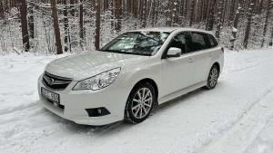 White Subaru Legacy 2012 in Vilnius, with an engine capacity of 2.46 L and mileage of 358 thousand km for 7000 €, photo 2 on AUTOMOTO.COM.LV