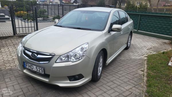 Yellow Subaru Legacy 2011 in Druskininkai, with an engine capacity of 2.00 L and mileage of 263 thousand km for 5499 €, photo 1 on AUTOMOTO.COM.LV