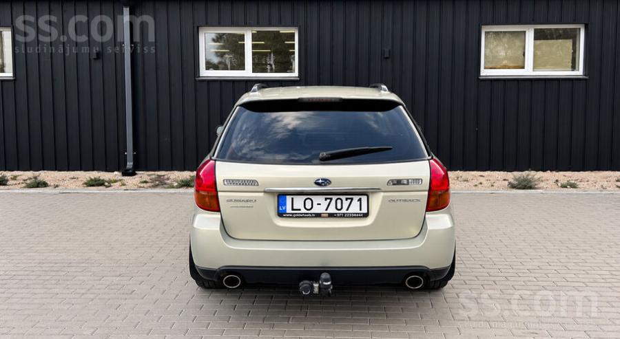 Yellow Subaru Legacy 2005 in Jelgava, with an engine capacity of 2.50 L and mileage of 272 thousand km for 2200 €, photo 6 on AUTOMOTO.COM.LV