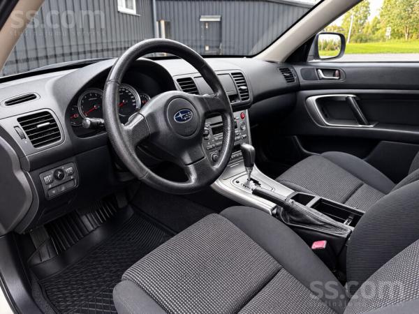 Dzeltens Subaru Legacy 2005 Jelgava, ar dzinēja tilpumu 2.50 L un nobraukumu 272 tūkst. km par 2200 €, foto 8 vietnē AUTOMOTO.COM.LV