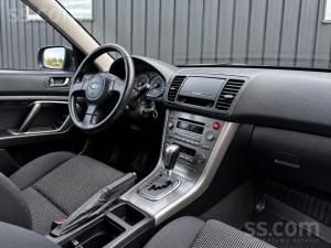 Yellow Subaru Legacy 2005 in Jelgava, with an engine capacity of 2.50 L and mileage of 272 thousand km for 2200 €, photo 11 on AUTOMOTO.COM.LV
