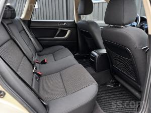 Yellow Subaru Legacy 2005 in Jelgava, with an engine capacity of 2.50 L and mileage of 272 thousand km for 2200 €, photo 13 on AUTOMOTO.COM.LV