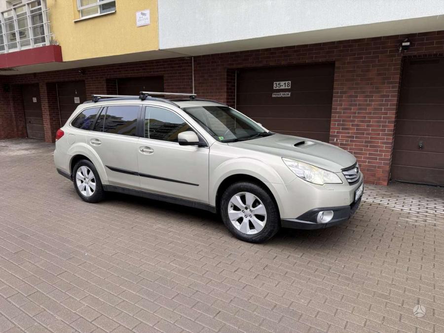 Yellow Subaru Legacy 2012 in Vilnius, with an engine capacity of 2.00 L and mileage of 300 thousand km for 2400 €, photo 2 on AUTOMOTO.COM.LV