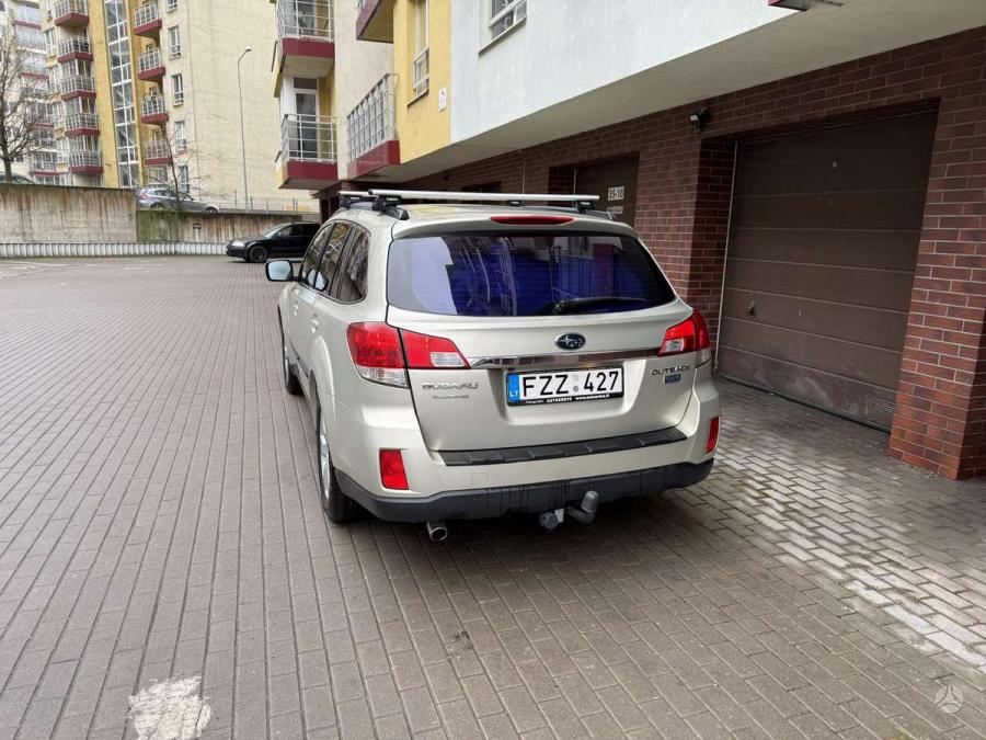 Yellow Subaru Legacy 2012 in Vilnius, with an engine capacity of 2.00 L and mileage of 300 thousand km for 2400 €, photo 10 on AUTOMOTO.COM.LV