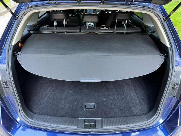 Blue Subaru Levorg 2016 in Prienai, with an engine capacity of 1.60 L and mileage of 200 thousand km for 10500 €, photo 9 on AUTOMOTO.COM.LV