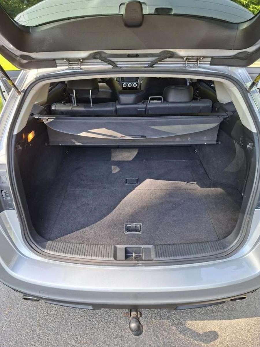 Grey Subaru Levorg 2019 in Vilnius, with an engine capacity of 1.60 L and mileage of 207 thousand km for 13999 €, photo 21 on AUTOMOTO.COM.LV
