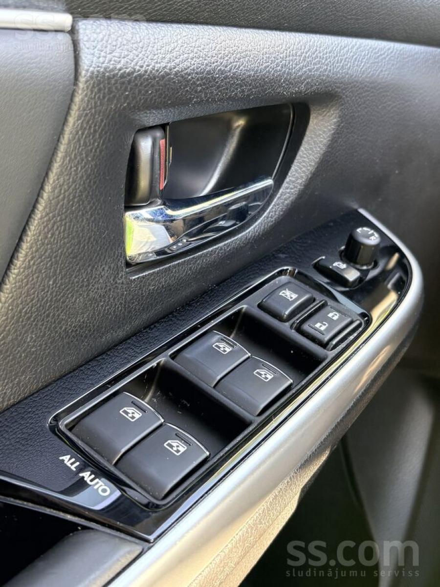 Pelēks Subaru Levorg 2020 Rīga, ar dzinēja tilpumu 2.00 L un nobraukumu 107 tūkst. km par 16800 €, foto 7 vietnē AUTOMOTO.COM.LV