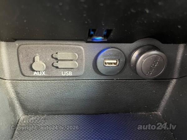 Красный Субару Levorg 2016 в Тарту, объемом двигателя 1.60 л и пробегом 177 тыс. км за 11500 €, фото 11 на AUTOMOTO.COM.LV