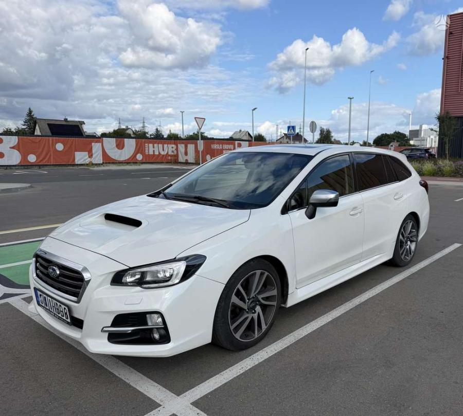 White Subaru Levorg 2016 in Vilnius, with an engine capacity of 1.60 L and mileage of 174 thousand km for 11000 €, photo 3 on AUTOMOTO.COM.LV