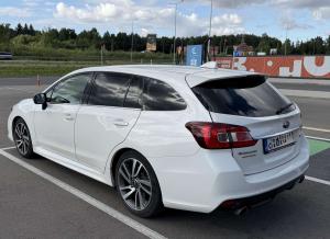 White Subaru Levorg 2016 in Vilnius, with an engine capacity of 1.60 L and mileage of 174 thousand km for 11000 €, photo 5 on AUTOMOTO.COM.LV