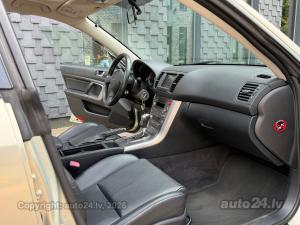 Smilšu krāsa Subaru Outback 2004 Tallina, ar dzinēja tilpumu 2.50 L un nobraukumu 182 tūkst. km par 2999 €, foto 13 vietnē AUTOMOTO.COM.LV