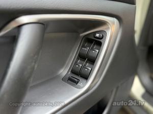 Smilšu krāsa Subaru Outback 2004 Tallina, ar dzinēja tilpumu 2.50 L un nobraukumu 182 tūkst. km par 2999 €, foto 22 vietnē AUTOMOTO.COM.LV