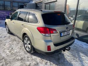 Smilšu krāsa Subaru Outback 2013 Tallina, ar dzinēja tilpumu 2.50 L un nobraukumu 213 tūkst. km par 5790 €, foto 4 vietnē AUTOMOTO.COM.LV