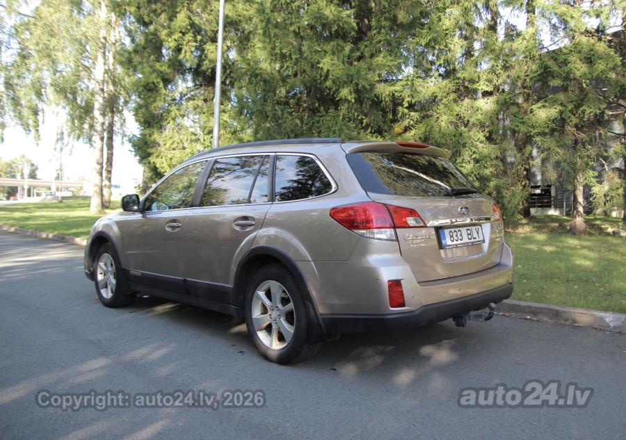 Smilšu krāsa Subaru Outback 2014 Tallina, ar dzinēja tilpumu 2.00 L un nobraukumu 295 tūkst. km par 5100 €, foto 5 vietnē AUTOMOTO.COM.LV