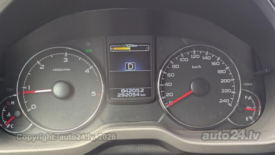 Smilšu krāsa Subaru Outback 2014 Tallina, ar dzinēja tilpumu 2.00 L un nobraukumu 295 tūkst. km par 5100 €, foto 13 vietnē AUTOMOTO.COM.LV