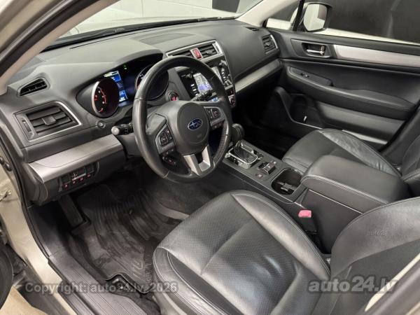 Smilšu krāsa Subaru Outback 2015 Tallina, ar dzinēja tilpumu 2.50 L un nobraukumu 138 tūkst. km par 14995 €, foto 9 vietnē AUTOMOTO.COM.LV