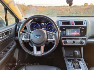 Smilšu krāsa Subaru Outback 2015 Tallina, ar dzinēja tilpumu 2.50 L un nobraukumu 200 tūkst. km par 11000 €, foto 6 vietnē AUTOMOTO.COM.LV