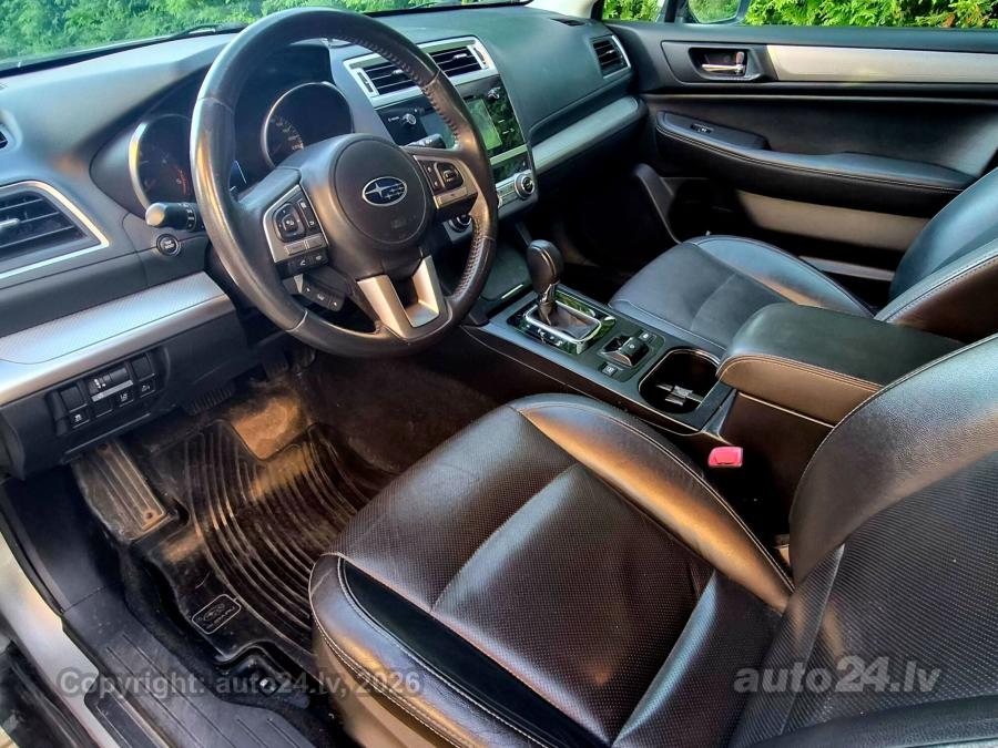 Smilšu krāsa Subaru Outback 2016 Tallina, ar dzinēja tilpumu 2.00 L un nobraukumu 170 tūkst. km par 12000 €, foto 7 vietnē AUTOMOTO.COM.LV