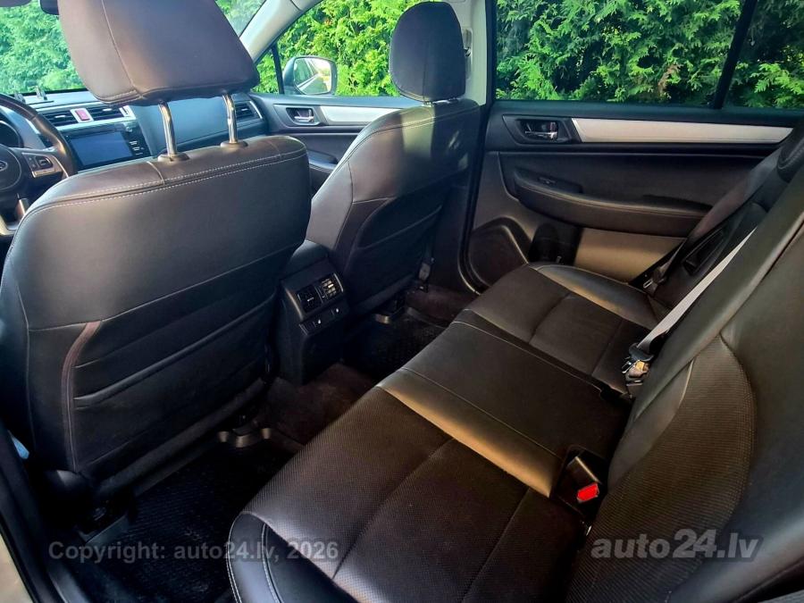 Smilšu krāsa Subaru Outback 2016 Tallina, ar dzinēja tilpumu 2.00 L un nobraukumu 170 tūkst. km par 12000 €, foto 9 vietnē AUTOMOTO.COM.LV