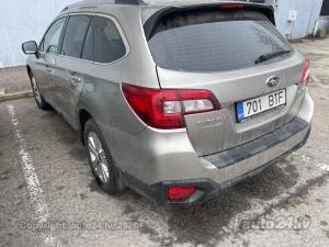 Smilšu krāsa Subaru Outback 2017 Tallina, ar dzinēja tilpumu 2.50 L un nobraukumu 179 tūkst. km par 12800 €, foto 3 vietnē AUTOMOTO.COM.LV