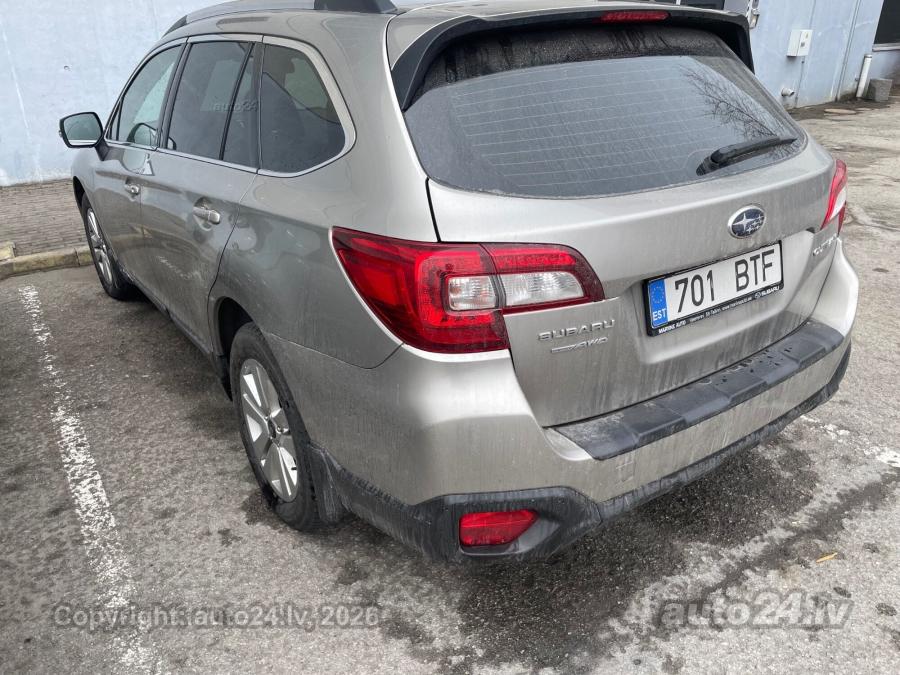 Smilšu krāsa Subaru Outback 2017 Tallina, ar dzinēja tilpumu 2.50 L un nobraukumu 179 tūkst. km par 12800 €, foto 3 vietnē AUTOMOTO.COM.LV