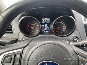 Smilšu krāsa Subaru Outback 2017 Tallina, ar dzinēja tilpumu 2.50 L un nobraukumu 179 tūkst. km par 12800 €, foto 6 vietnē AUTOMOTO.COM.LV