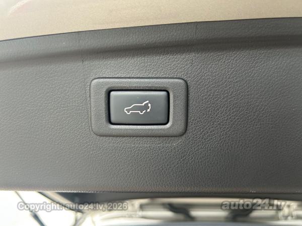 Beige Subaru Outback 2018 in Tallinn, with an engine capacity of 2.50 L and mileage of 90 thousand km for 19990 €, photo 7 on AUTOMOTO.COM.LV