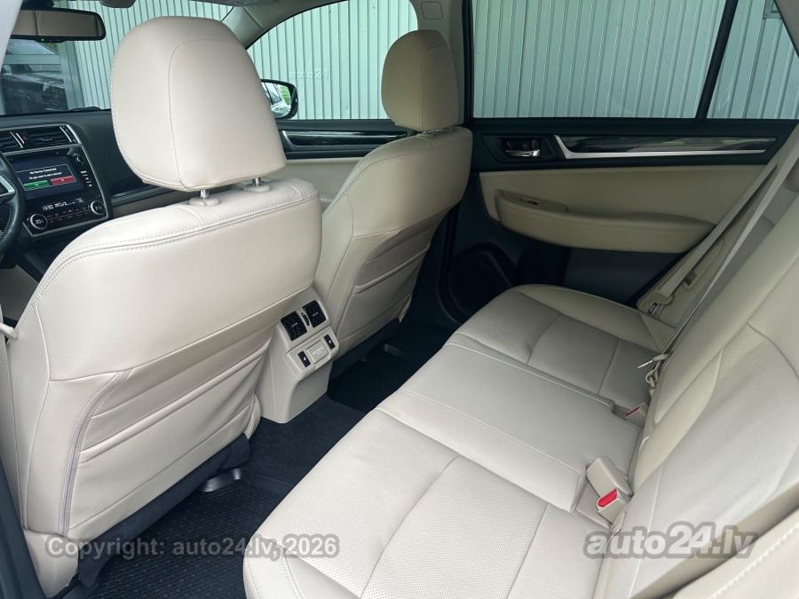 Beige Subaru Outback 2018 in Tallinn, with an engine capacity of 2.50 L and mileage of 90 thousand km for 19990 €, photo 9 on AUTOMOTO.COM.LV