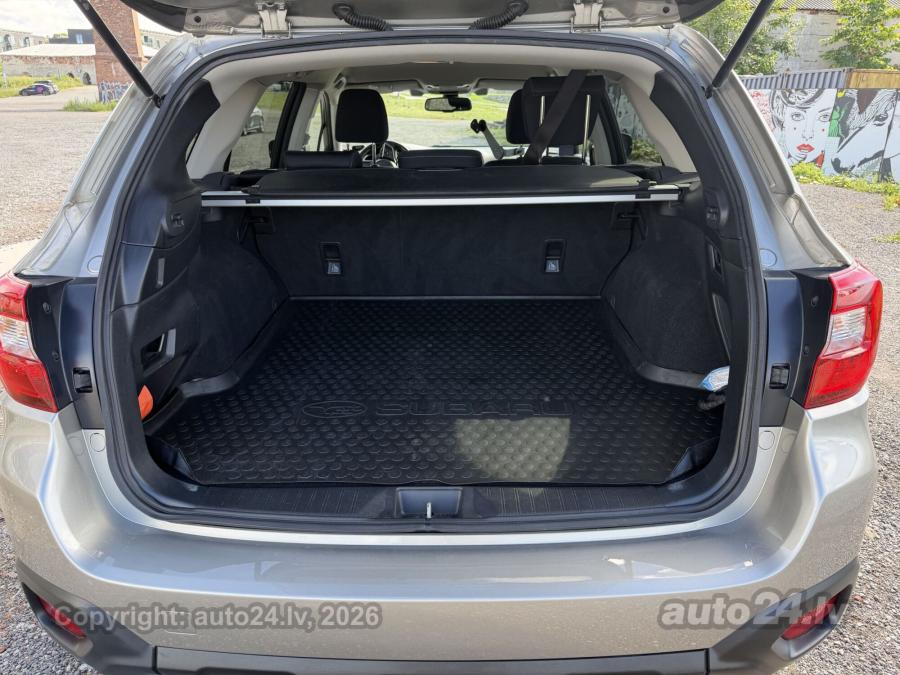 Beige Subaru Outback 2018 in Tallinn, with an engine capacity of 2.50 L and mileage of 105 thousand km for 19999 €, photo 12 on AUTOMOTO.COM.LV