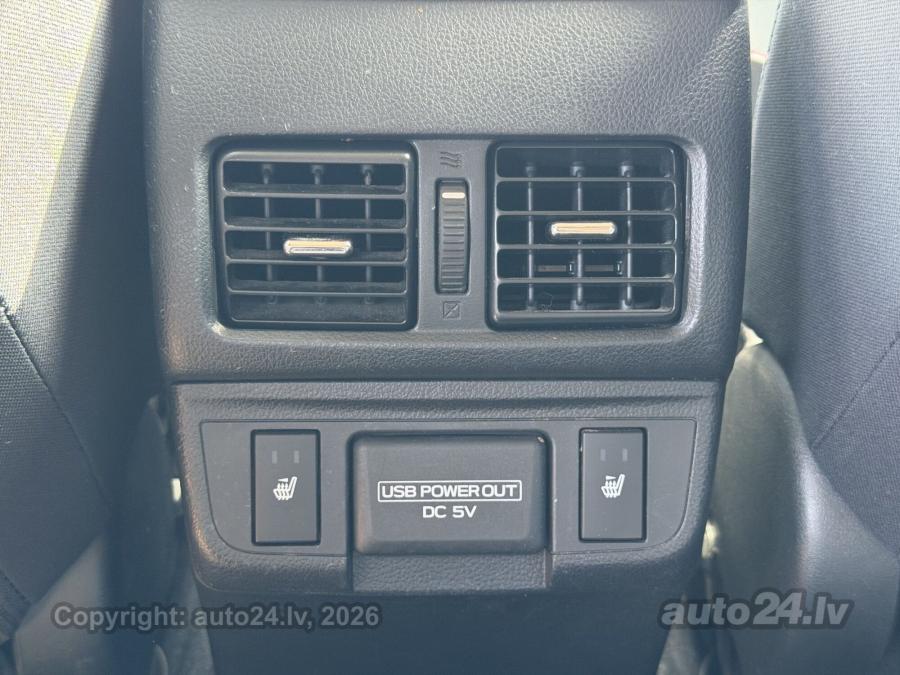 Beige Subaru Outback 2018 in Tallinn, with an engine capacity of 2.50 L and mileage of 105 thousand km for 19999 €, photo 15 on AUTOMOTO.COM.LV