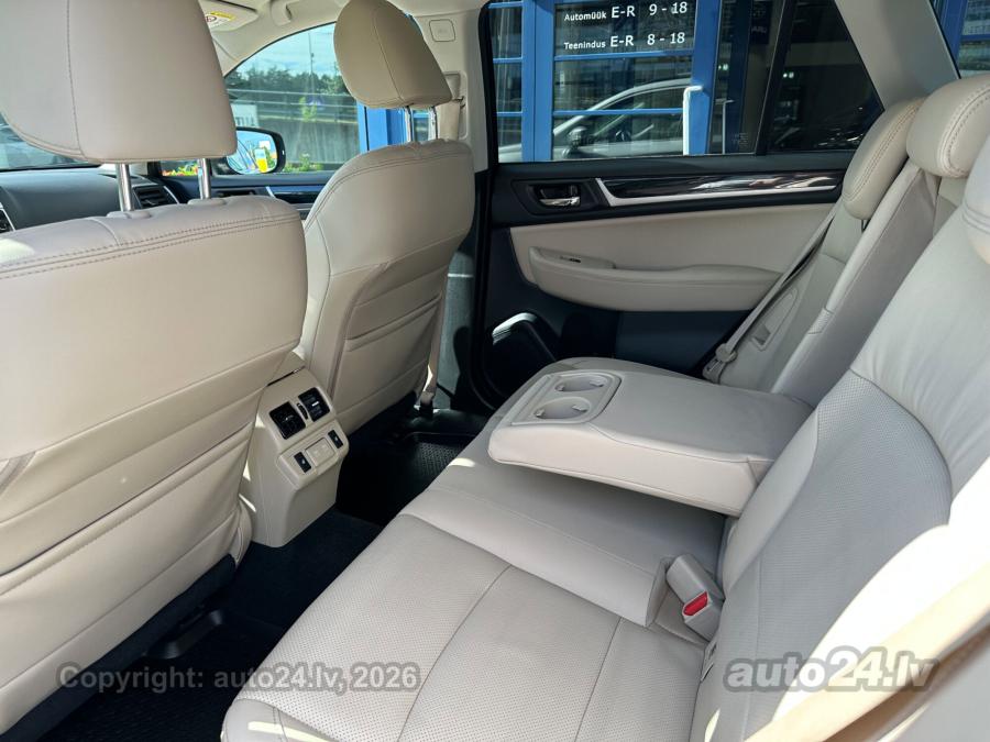 Smilšu krāsa Subaru Outback 2019 Tallina, ar dzinēja tilpumu 2.50 L un nobraukumu 88 tūkst. km par 20990 €, foto 12 vietnē AUTOMOTO.COM.LV