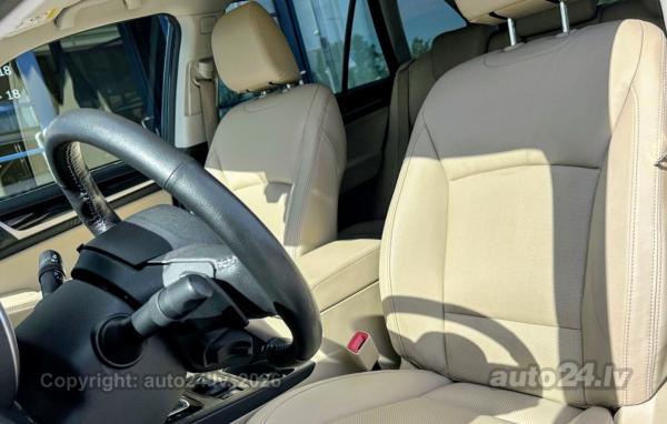 Beige Subaru Outback 2019 in Johvi, with an engine capacity of 2.50 L and mileage of 88 thousand km for 22990 €, photo 9 on AUTOMOTO.COM.LV
