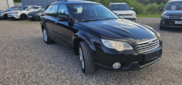 Melns Subaru Outback 2007 Utena, ar dzinēja tilpumu 2.50 L un nobraukumu 275 tūkst. km par 4600 €, foto 3 vietnē AUTOMOTO.COM.LV
