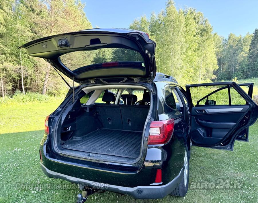 Melns Subaru Outback 2015 Tallina, ar dzinēja tilpumu 2.50 L un nobraukumu 213 tūkst. km par 11000 €, foto 11 vietnē AUTOMOTO.COM.LV