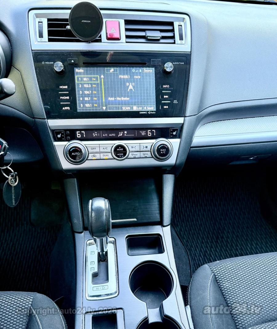 Melns Subaru Outback 2015 Tallina, ar dzinēja tilpumu 2.50 L un nobraukumu 213 tūkst. km par 11000 €, foto 15 vietnē AUTOMOTO.COM.LV