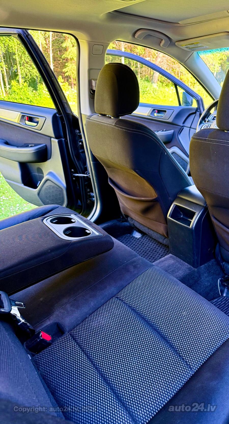 Melns Subaru Outback 2015 Tallina, ar dzinēja tilpumu 2.50 L un nobraukumu 213 tūkst. km par 11000 €, foto 17 vietnē AUTOMOTO.COM.LV