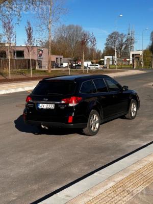 Black Subaru Outback 2015 in Riga, with an engine capacity of 2.00 L and mileage of 269 thousand km for 4900 €, photo 7 on AUTOMOTO.COM.LV