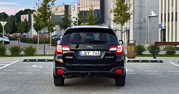 Melns Subaru Outback 2016 Viļņa, ar dzinēja tilpumu 2.50 L un nobraukumu 213 tūkst. km par 13900 €, foto 6 vietnē AUTOMOTO.COM.LV