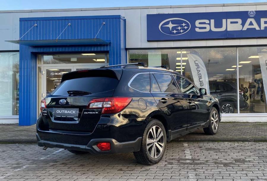 Black Subaru Outback 2018 in Klaipeda, with an engine capacity of 2.50 L and mileage of 184 thousand km for 17900 €, photo 4 on AUTOMOTO.COM.LV