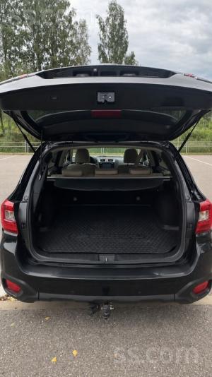 Black Subaru Outback 2018 in Riga, with an engine capacity of 2.00 L and mileage of 160 thousand km for 15500 €, photo 22 on AUTOMOTO.COM.LV