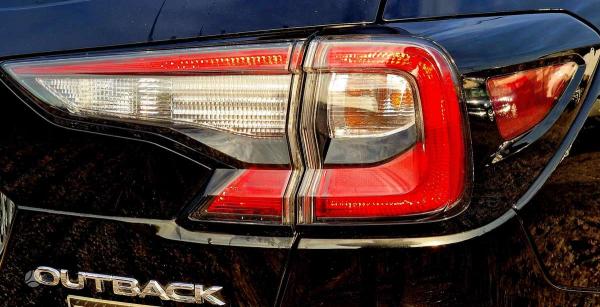 Black Subaru Outback 2020 in Kretinga, with an engine capacity of 2.50 L and mileage of 40 thousand km for 20799 €, photo 11 on AUTOMOTO.COM.LV