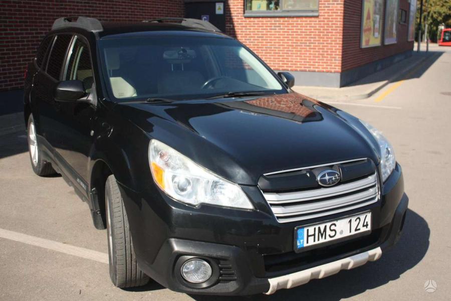 Melns Subaru Outback 2013 Kauņa, ar dzinēja tilpumu 2.46 L un nobraukumu 210 tūkst. km par 5700 €, foto 1 vietnē AUTOMOTO.COM.LV