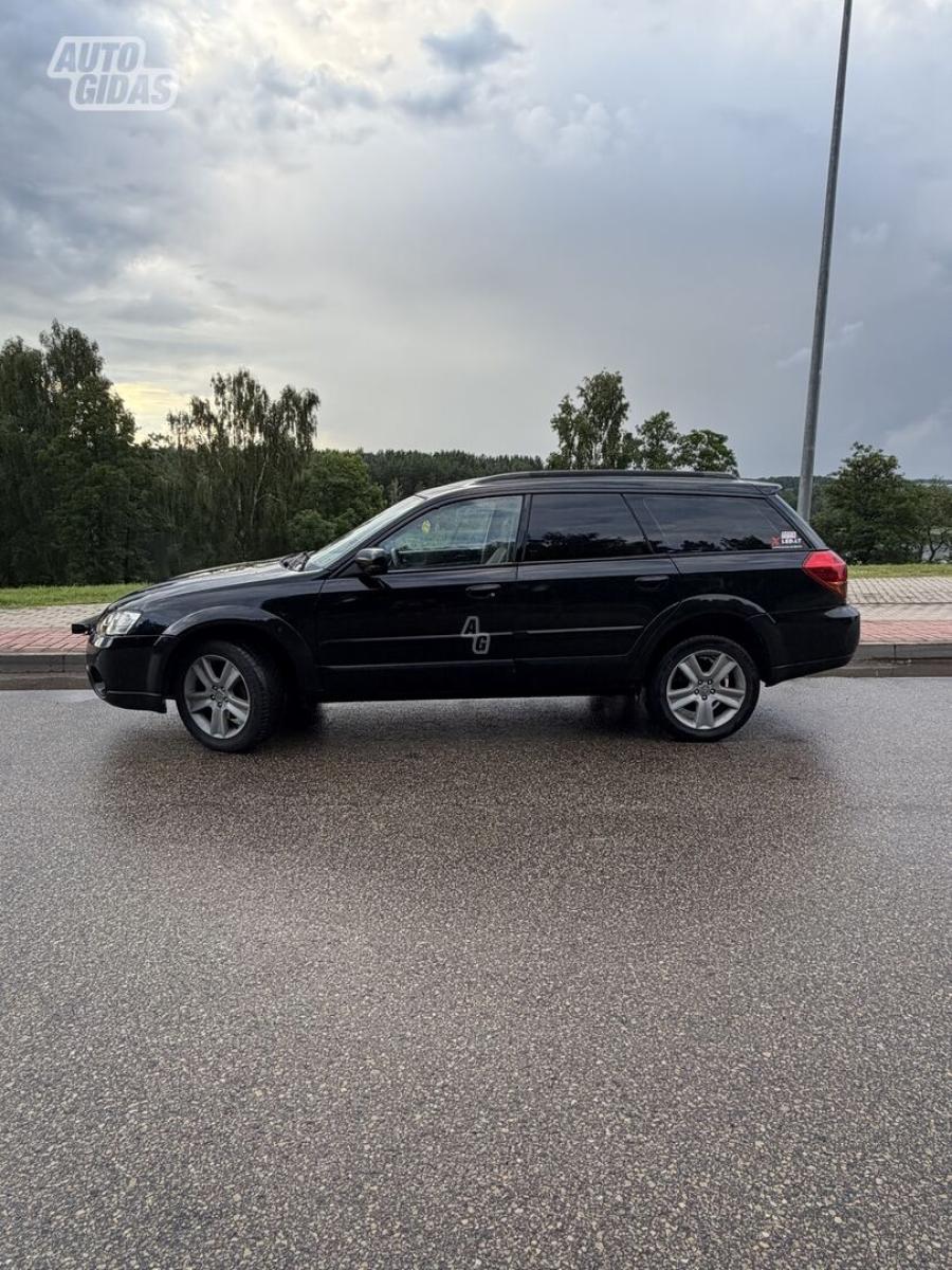 Black Subaru Outback 2003 in Utena, with an engine capacity of 3.00 L and mileage of 330 thousand km for 2999 €, photo 7 on AUTOMOTO.COM.LV