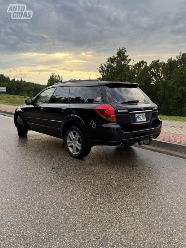 Black Subaru Outback 2003 in Utena, with an engine capacity of 3.00 L and mileage of 330 thousand km for 3000 €, photo 7 on AUTOMOTO.COM.LV