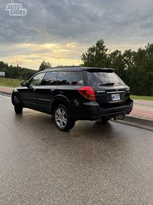 Black Subaru Outback 2003 in Utena, with an engine capacity of 3.00 L and mileage of 330 thousand km for 2999 €, photo 8 on AUTOMOTO.COM.LV